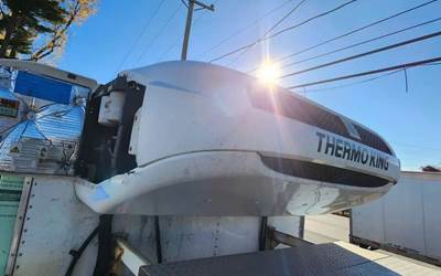 Thermo King Auxiliary Power Unit (APU) for a 2020 Freightliner M2 106 ...