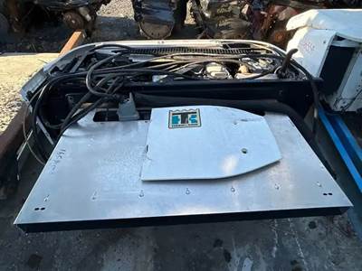 Thermo King Auxiliary Power Unit (APU) for a 2020 Freightliner M2 106 ...