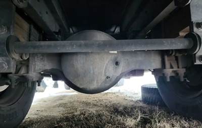 Eaton 19060S Rear Axle Assembly for a 1998 GMC C7500 For Sale | Elkton ...