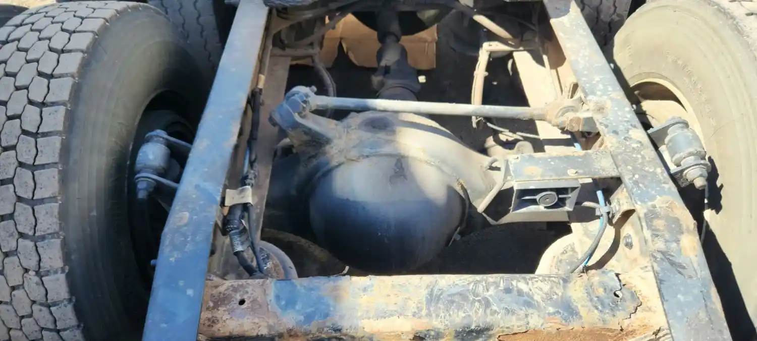 Meritor-Rockwell MT40-14X Rear Axle Assembly for a 2016 Freightliner ...