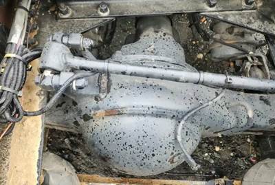 Meritor-Rockwell MT40-14X Rear Axle Assembly for a 2017 Kenworth T680 ...