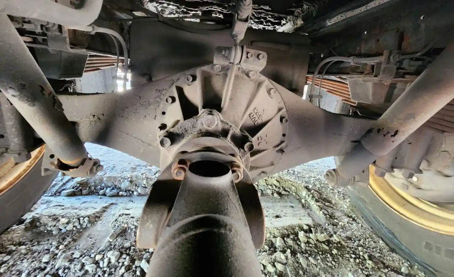 Isuzu G-73 Rear Axle Housing for a 2005 Isuzu NPR-HD For Sale | Elkton ...