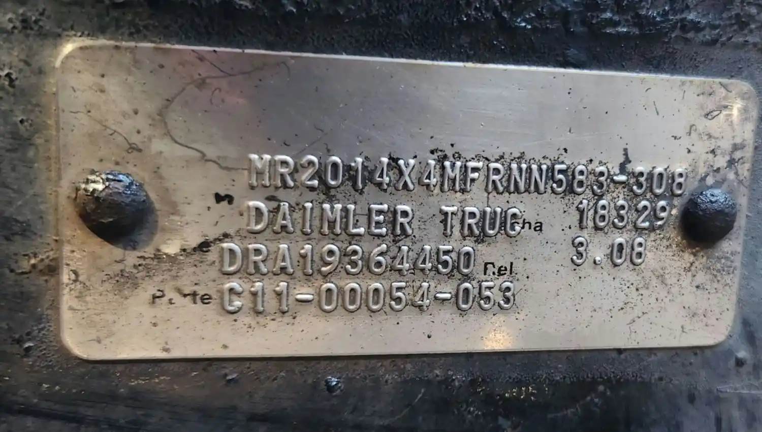 Meritor-Rockwell MT40-14X Rear Axle Housing for a 2019 Freightliner ...