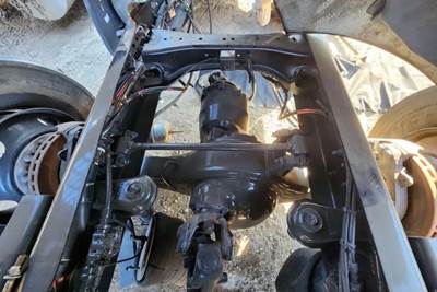 Meritor-Rockwell MT40-14X Rear Axle Housing for a 2023 Kenworth T680 ...