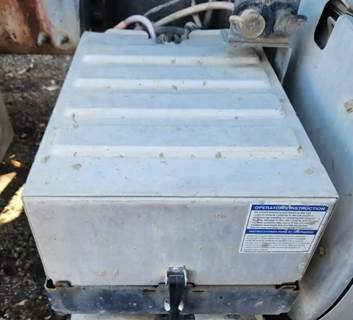 Mack Granite GU813 Battery Box Cover for a 2017 Mack GU813 For Sale ...