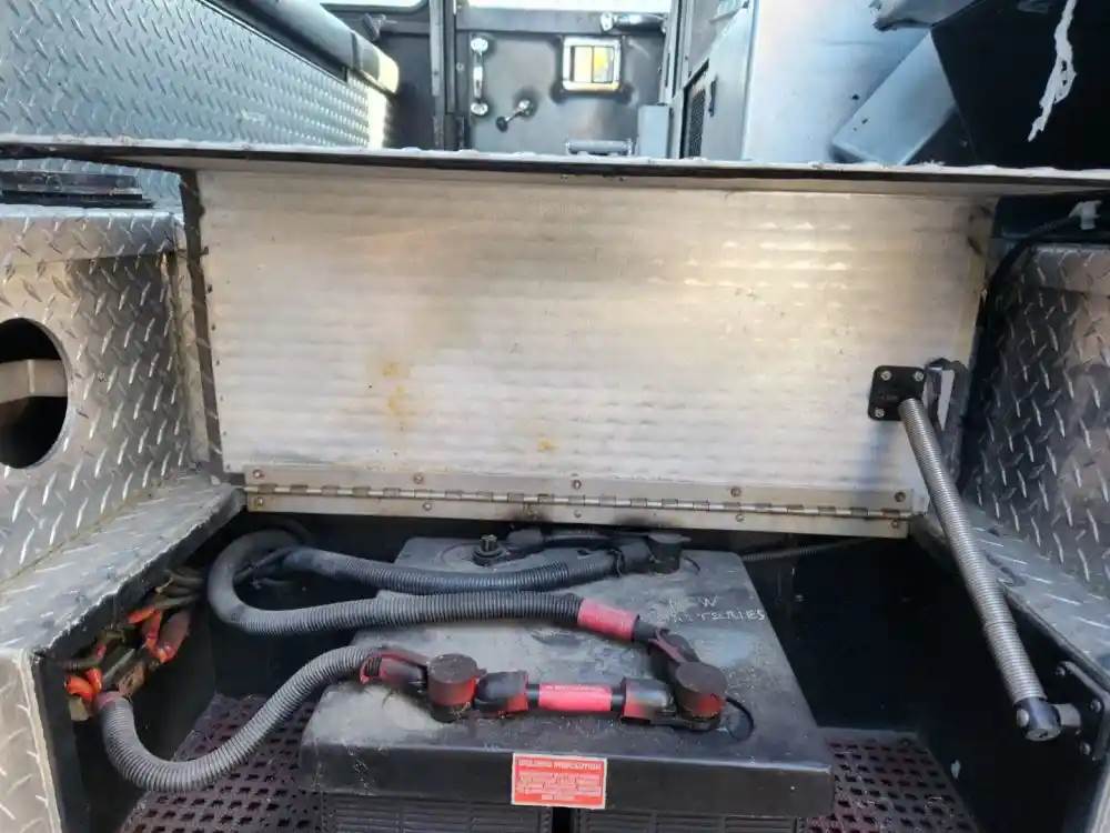 Sutphen Battery Box Cover for a 1994 Sutphen Fire Truck For Sale ...