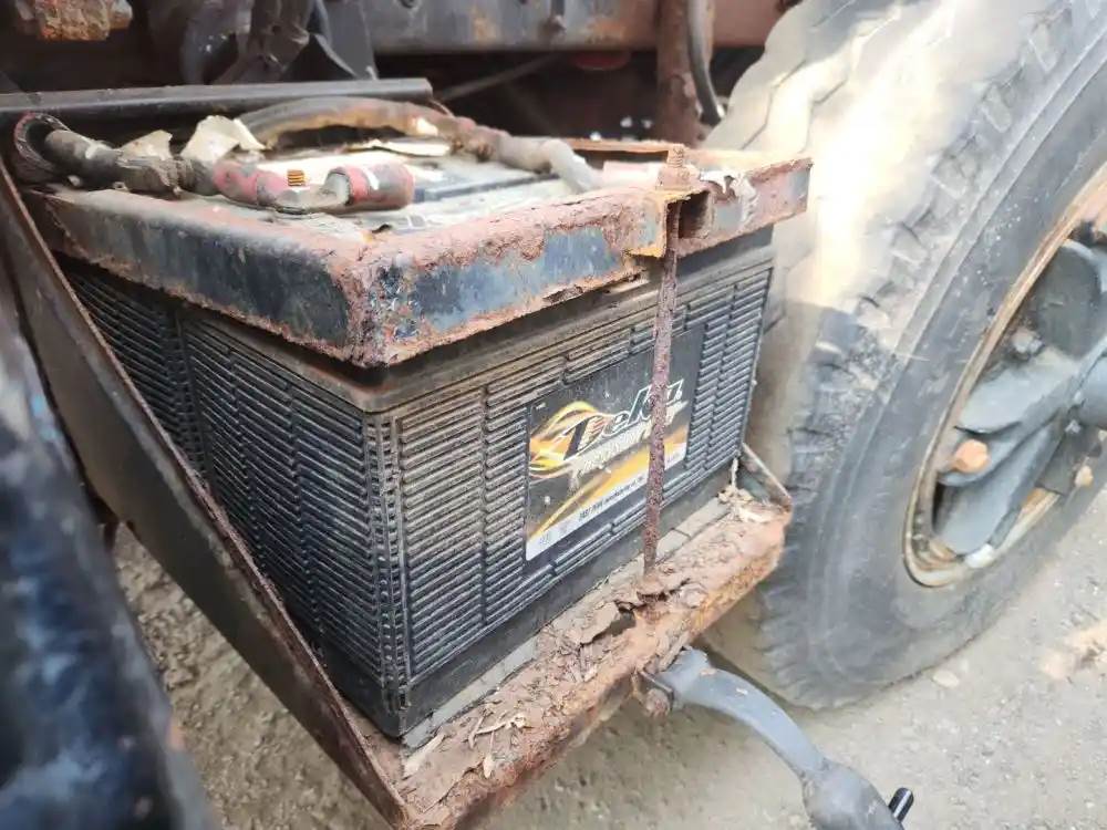 1985 Mack RD686SX Battery Box For Sale | Elkton, MD | P-48314 ...