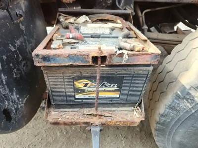 1985 Mack RD686SX Battery Box For Sale | Elkton, MD | P-48314 ...