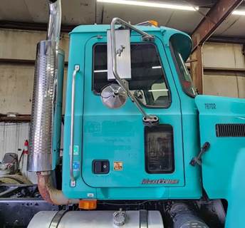 2006 Mack CHN613 Cab Assembly For Sale | Elkton, MD | P-69065 ...