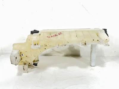 Mack Pinnacle CXU612 Coolant Reservoir for a 2013 Mack CXU612 For Sale ...