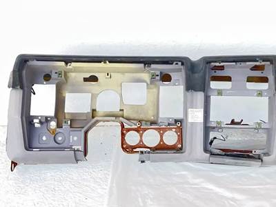 Ford F-800 Dashboard Assembly for a 1999 Ford F800 For Sale | Elkton ...