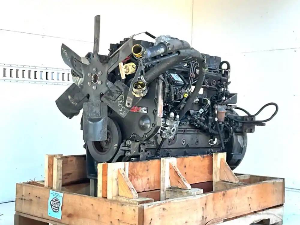Cummins ISB Engine for a 2001 Freightliner MT55 Chassis For Sale ...