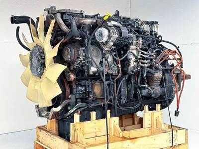 Detroit DD13 Engine for a 2019 Freightliner Cascadia 116 Day Cab For ...