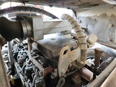 Mercedes-Benz MBE 904 Engine for a 2007 Freightliner MT45 Chassis For ...