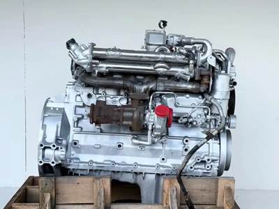 Mercedes-Benz MBE 926 Engine for a 2007 Freightliner M2 106 For Sale ...