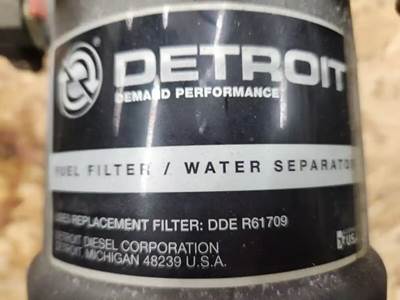 Detroit DD15 Fuel / Water Separator for a 2021 Freightliner Cascadia ...