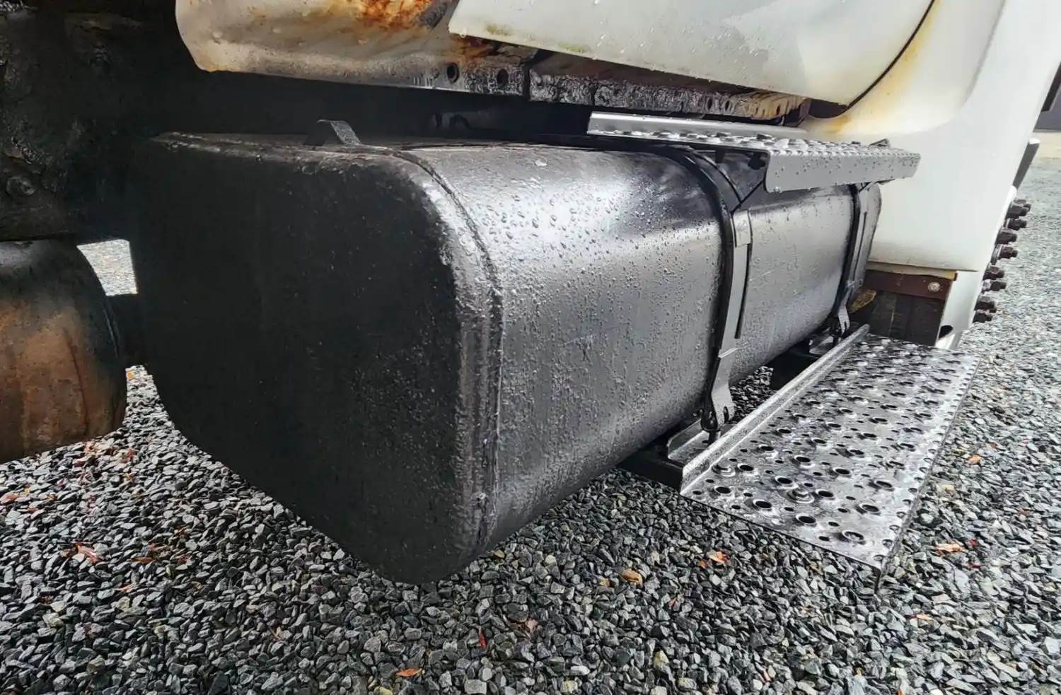 2005 Ford F-650 Right Fuel Tank For Sale | Elkton, MD | P-68450 ...