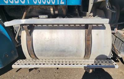 1997 Ford LT9522 Louisville 122 Left Fuel Tank For Sale | Elkton, MD ...