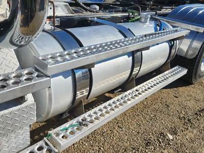 Western Star 4900FA Left Fuel Tank for a 2020 Western Star 4900 FA For ...