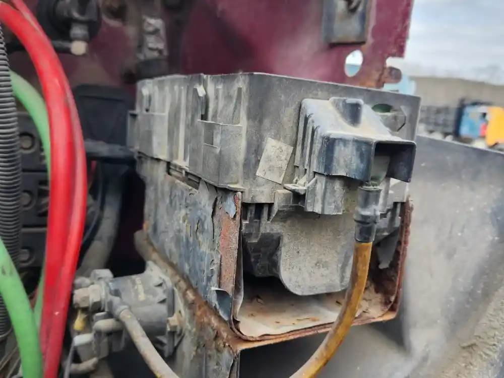 2000 Ford F-750 Fuse Box For Sale | Elkton, MD | P-492730 ...