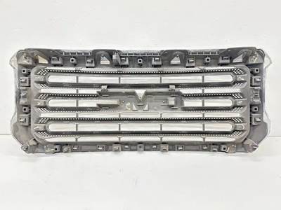 GMC 3500 Grille For Sale | Elkton, MD | 23210303 | MyLittleSalesman.com
