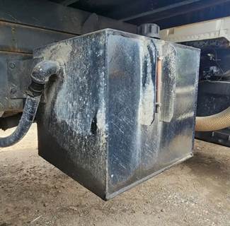 1997 Ford L8000 Hydraulic Tank For Sale | Elkton, MD | P-42405 ...
