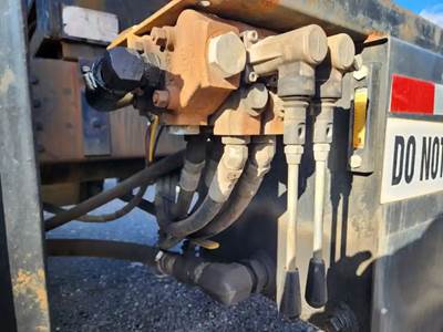 Mack Pinnacle CXU612 Hydraulic Tank for a 2009 Mack CXU612 For Sale ...