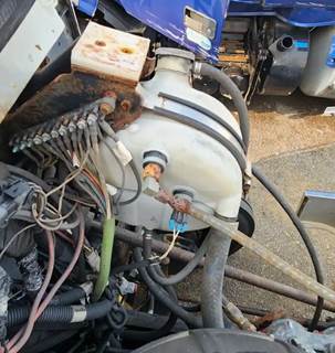 2000 Mack CH613 Radiator Overflow Bottle / Surge Tank For Sale | Elkton ...