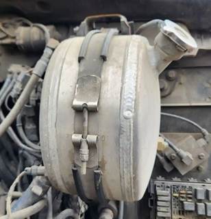 Mack Granite CV713 Radiator Overflow Bottle / Surge Tank for a 2006 ...