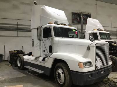 1998 Freightliner FLD120 Salvage Truck For Sale | Elkton, MD | F55641 ...