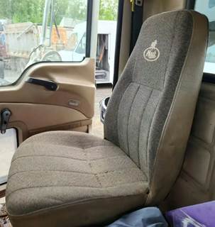 Mack Granite CV713 Right Seat for a 2007 Mack CV713 Granite For Sale ...