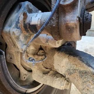 Mack Granite CV713 Right Spindle for a 2006 Mack CV713 Granite For Sale ...