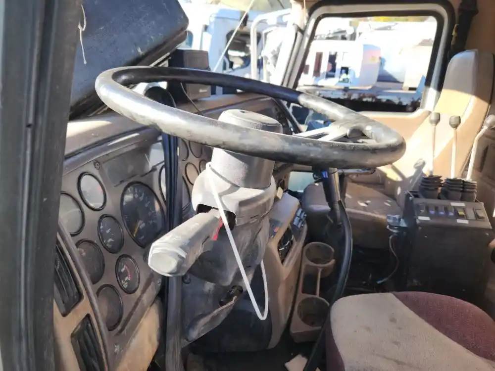 Mack Granite CV713 Steering Column for a 2005 Mack CV713 Granite For ...