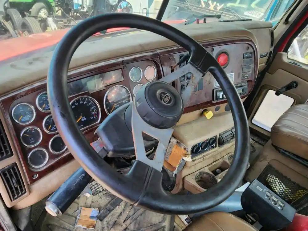 Mack Granite CV713 Steering Column for a 2007 Mack CV713 Granite For ...