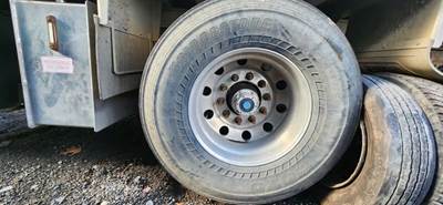 Tag / Pusher Axles For Sale | MyLittleSalesman.com