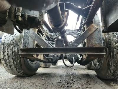 Hendrickson Tag / Pusher Axle for a 2004 Mack CV713 Granite For Sale ...