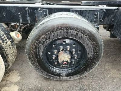 Hendrickson Tag / Pusher Axle for a 2004 Mack CV713 Granite For Sale ...