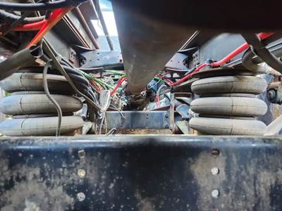 Hendrickson Tag / Pusher Axle for a 2005 Freightliner M2 112 Medium ...