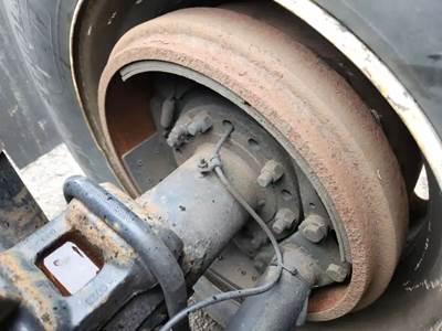 Meritor-Rockwell Tag / Pusher Axle for a 2013 Freightliner Cascadia 125 ...