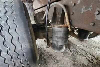 Watson & Chalin Tag / Pusher Axles - OTHER, NON-STEER, LIFT STEERABLE ...