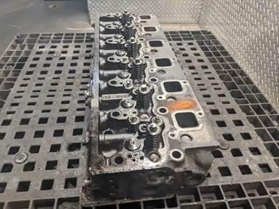 Mercedes-Benz MBE 900 Cylinder Head for a 2005 Freightliner M2 106 For ...