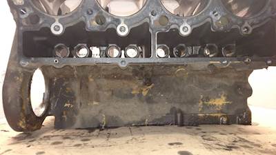 Caterpillar 3208 Engine Block / Cylinder Block For Sale | Kankakee, IL ...
