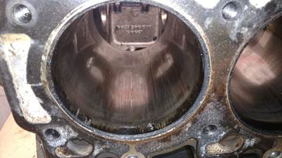 Caterpillar 3208 Engine Block / Cylinder Block For Sale | Kankakee, IL ...