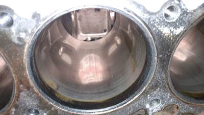 Caterpillar 3208 Engine Block / Cylinder Block For Sale | Kankakee, IL ...