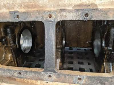 Caterpillar Engine Block / Cylinder Block For Sale | Kankakee, IL | P ...