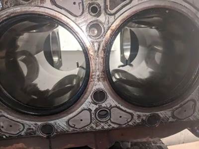 Paccar MX-13 Engine Block / Cylinder Block For Sale | Kankakee, IL | P ...