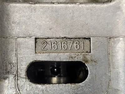 Volvo D11 Engine Brake For Sale | Kankakee, IL | P-13927 ...