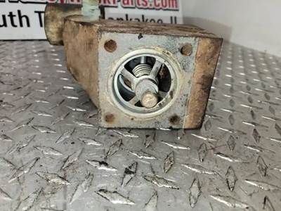 Cummins N14 Engine Part for a 1994 International 9400 For Sale ...