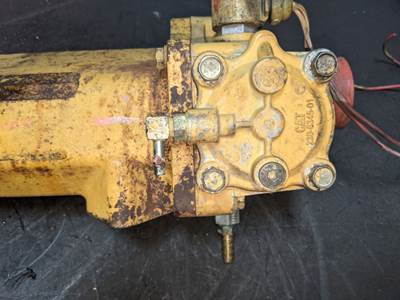 Caterpillar C13 Engine Oil Cooler for a Universal For Sale | Kankakee ...