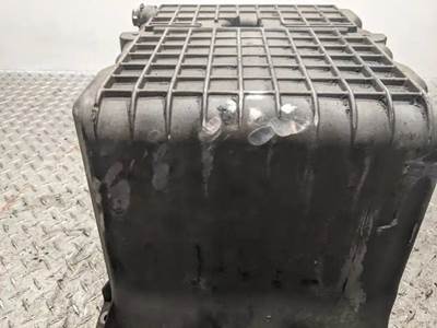 Mercedes-Benz MBE 906 Engine Oil Pan For Sale | Kankakee, IL | P-14426 ...